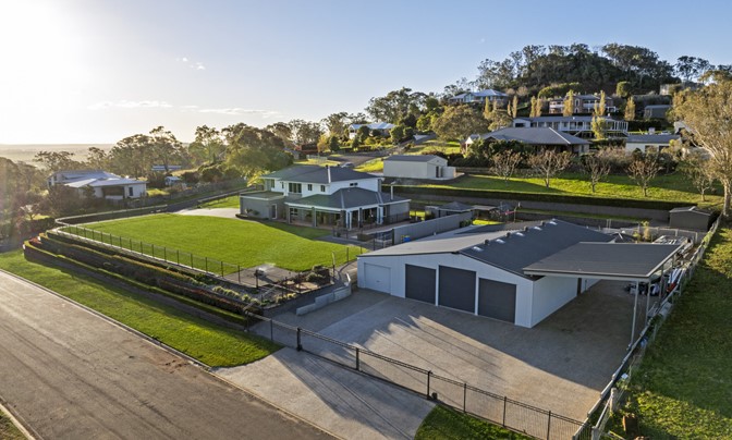 Residential For sale — 14 Timothy Drive, Vale View, QLD, 4352 ...