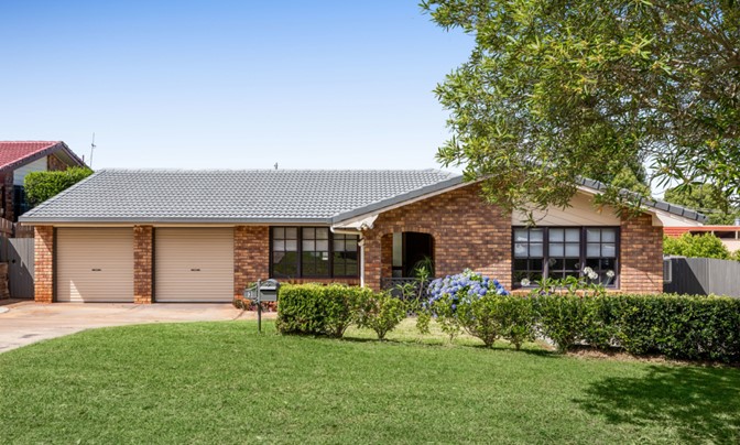 Residential Sold — 3 Ruth Street CENTENARY HEIGHTS QLD 4350 | Australia ...