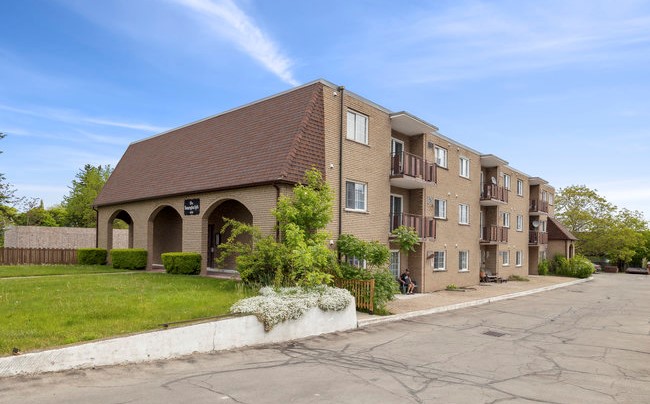 Multifamily Sold — 4218 Portage Road Niagara Falls, Ontario L2E 6A4 ...