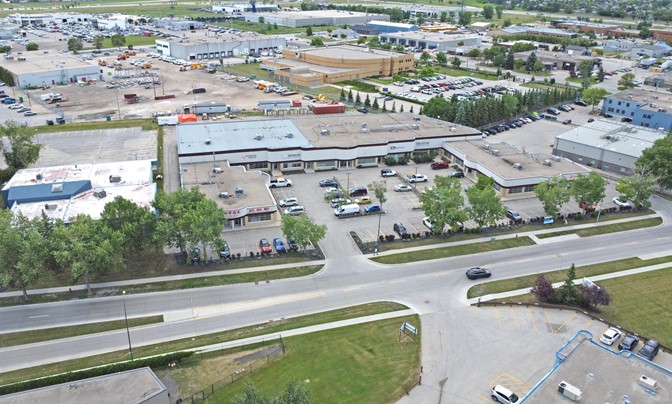 Industrial For Lease — 62 Scurfield Boulevard, Winnipeg, Manitoba ...