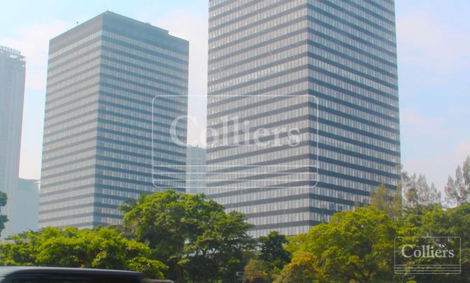 Office Untuk Disewakan — Landmark Tower A, Sewa Ruang Kantor Jakarta ...