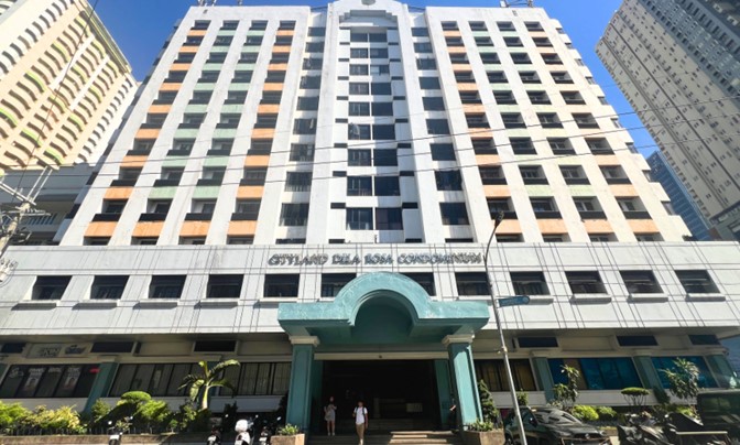 Office For sale — H255+3V4 Dela Rosa Street Pio Del Pilar Makati, Metro ...
