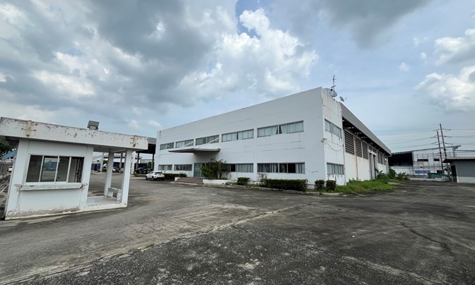 Industrial For Lease — Factory, warehouse and concrete yard in free ...