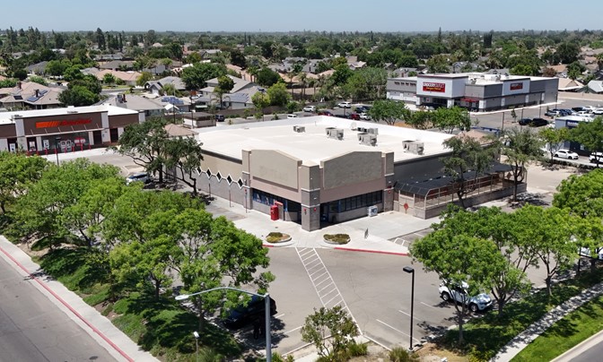 Retail Sold/Leased — 2500 N 10th Ave, Hanford, CA 93230, USA | United ...