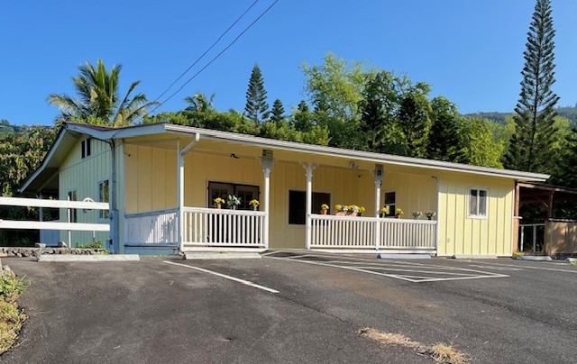 Retail For Sale and Lease — 82-5674 Kahau Pl, Captain Cook, HI 96704 ...
