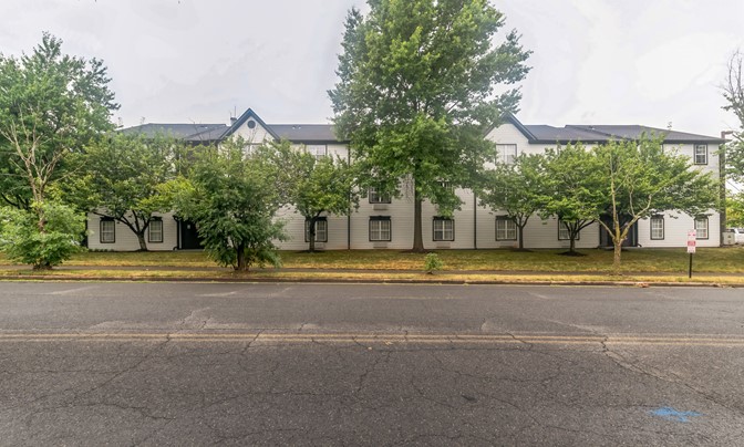 Hospitality Sold — 21123 Whitfield Pl, Sterling, VA 20165, USA | United ...